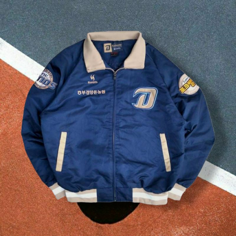 Jual Varsity dinos baseball korean | Shopee Indonesia