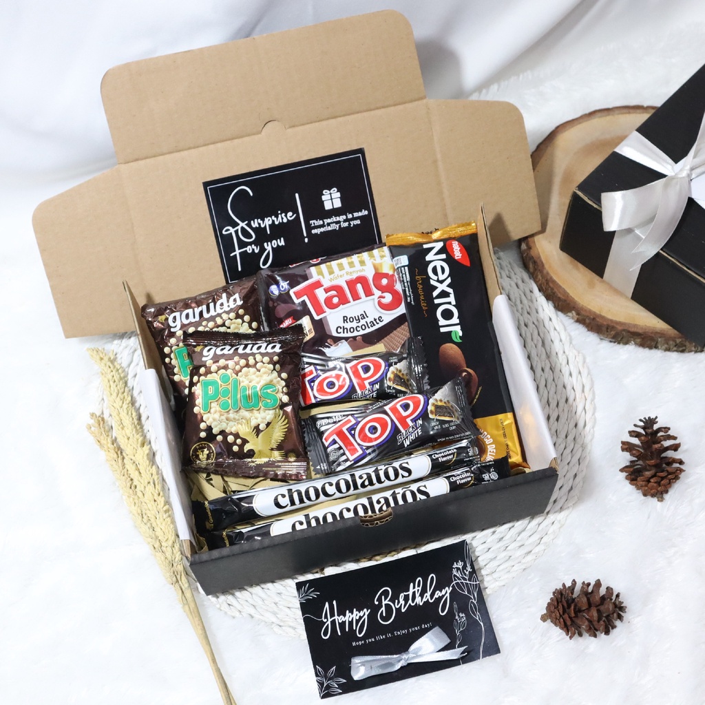 Jual Hampers Snack Hitam (Black Edition) | Kado Ultah Wisuda | Hadiah ...