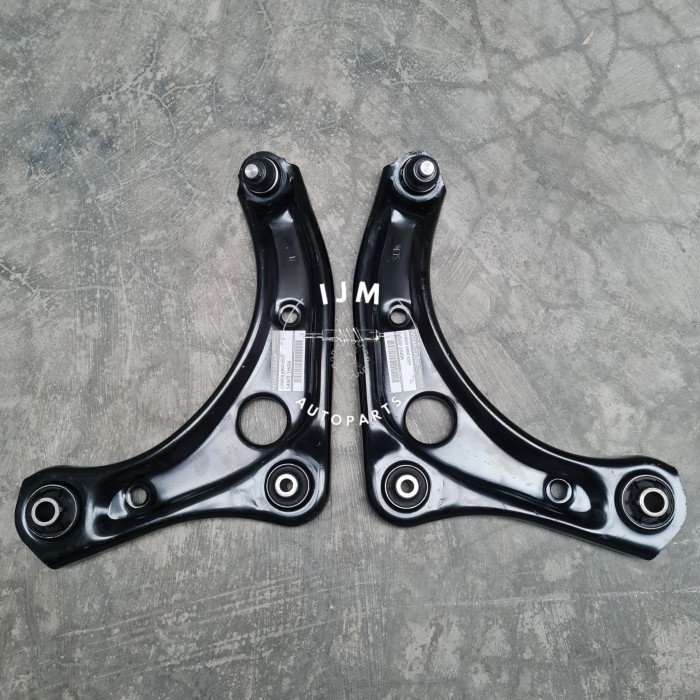 Jual Lower Arm Sayap Komplit Datsun GO & Nissan March Original KV ...