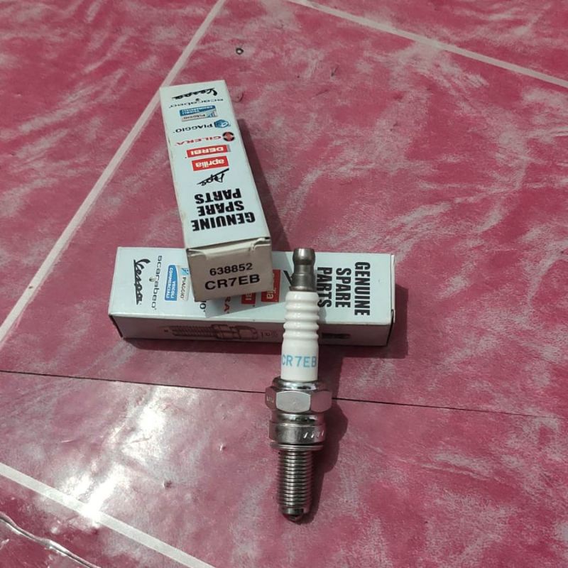 Jual BUSI ORI PIAGGIO ALL VESPA 2V (NGK CR7EB). NEW & ORIGINAL 100% ...