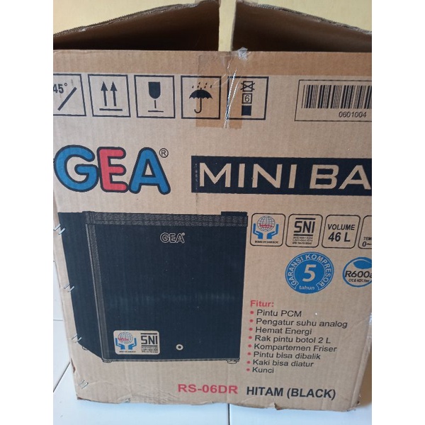 Jual KULKAS GEA MINI BAR HITAM SECOND/BEKAS | Shopee Indonesia