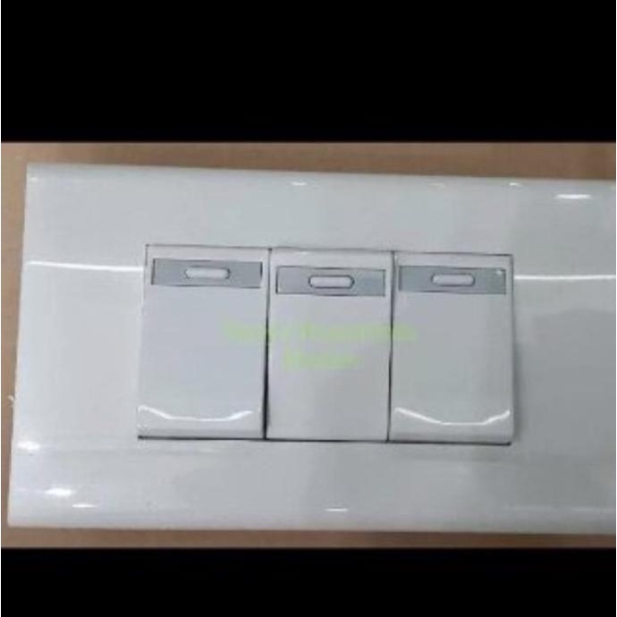 Jual Discount Saklar triple 3 gang panasonic /SAKLAR LAMPU/SAKLAR ON ...