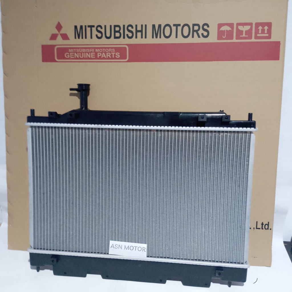 Jual RADIATOR ASSY MITSUBISHI XPANDER AUTOMATIC YT-84302 | Shopee Indonesia