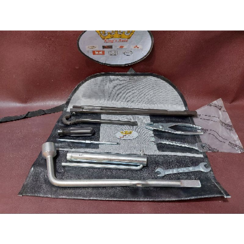Jual TOOL KIT KIJANG INNOVA/KUNCI BAN SEREP KIJANG INNOVA | Shopee ...