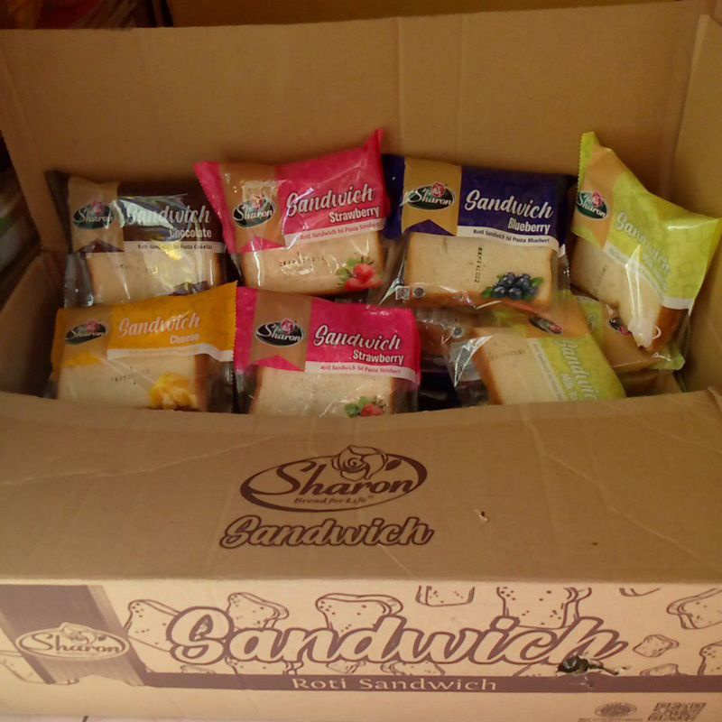 Jual SHARON Roti Panggang Sandwich Aneka Varian 1 Dus Karton Isi 60 Pcs ...