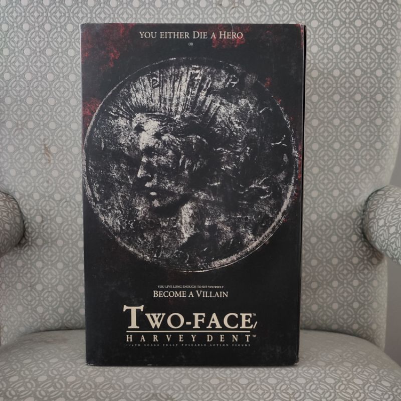 Jual Hot Toys Two Face Harvey Dent original | Shopee Indonesia