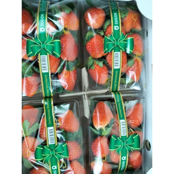 Jual Strawberry Korea Super Isi 4 pack X 350 grm / box | Shopee Indonesia