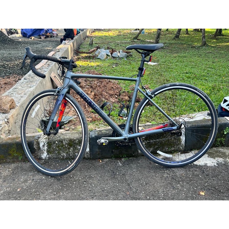 Jual Sepeda polygon Strattos S4 BA 700 C M E, pernah pakai | Shopee ...