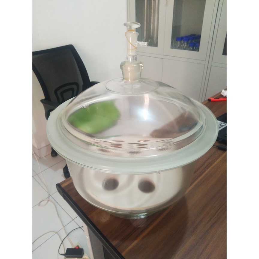 Jual Desicator vacuum glass dia 300 mm / desiccator / desikator vakum ...