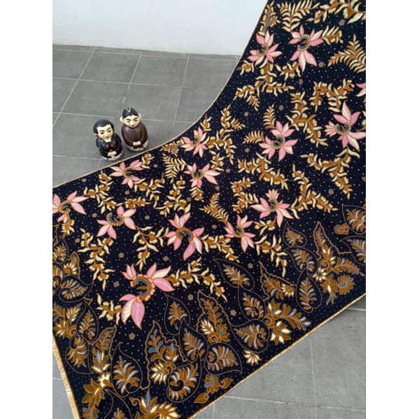 Jual Kain batik solo alusan balian kembang daun jalar hitam | Shopee ...