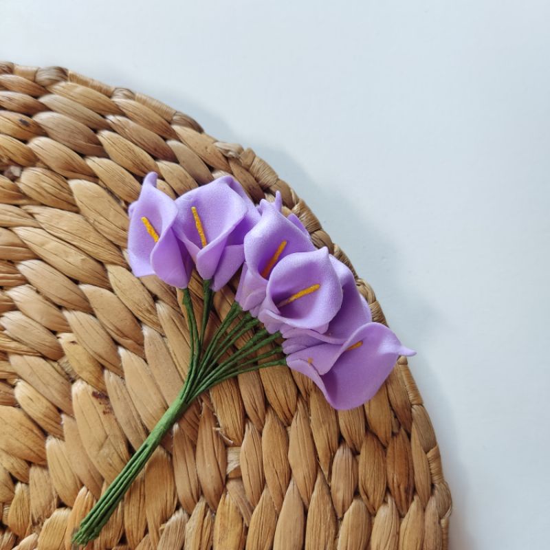 Jual BUNGA LILY MINI / CALLA LILY MINI / BUNGA KUKU 1 IKAT ISI 12 BUNGA ...