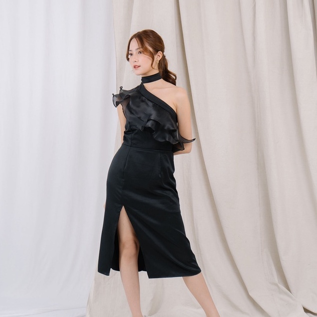 Jual Scarlette Dress in Black (multiways wear) / dress pesta - gaun ...