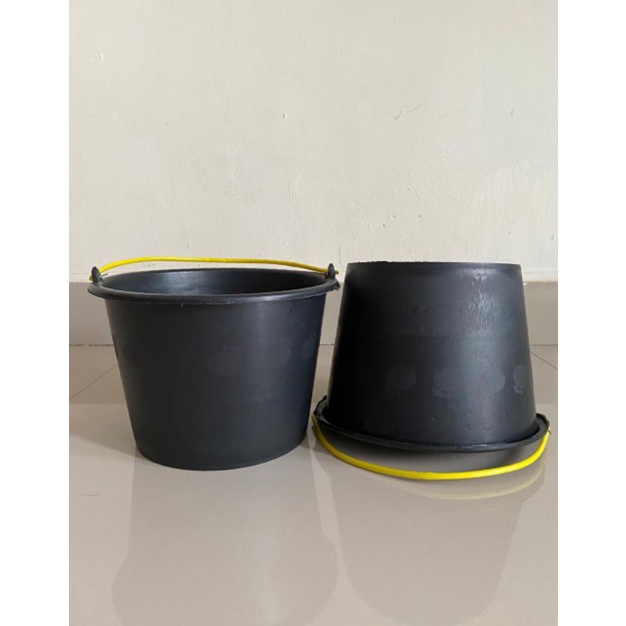 Jual Ember Plastik / Timba Hitam Cor 2 GL | Shopee Indonesia