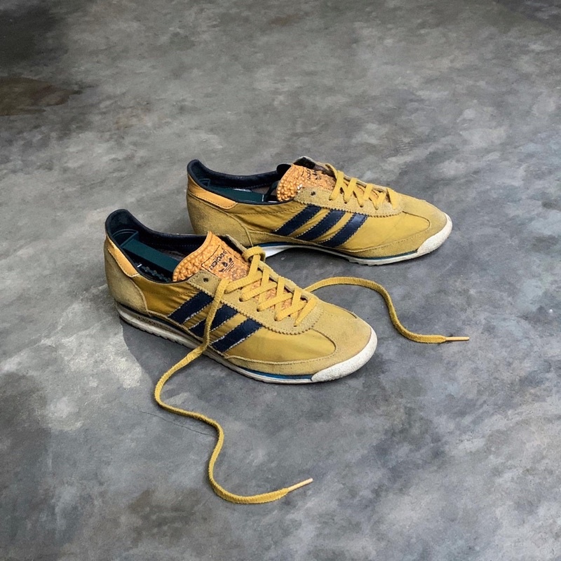 Jual Adidas originals SL72 - Yellow / Black | Shopee Indonesia