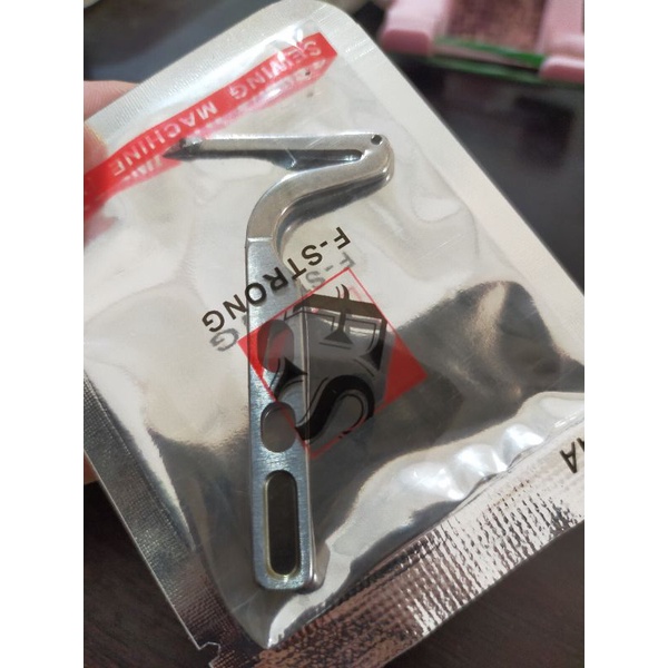 Jual 204072 Loper bawah mesin obras pegasus M-Series | Shopee Indonesia