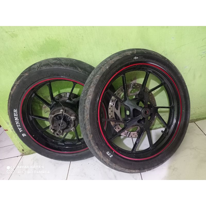 Jual velg Velg Velk r15 v3/vva seat original copotan/bekas | Shopee ...