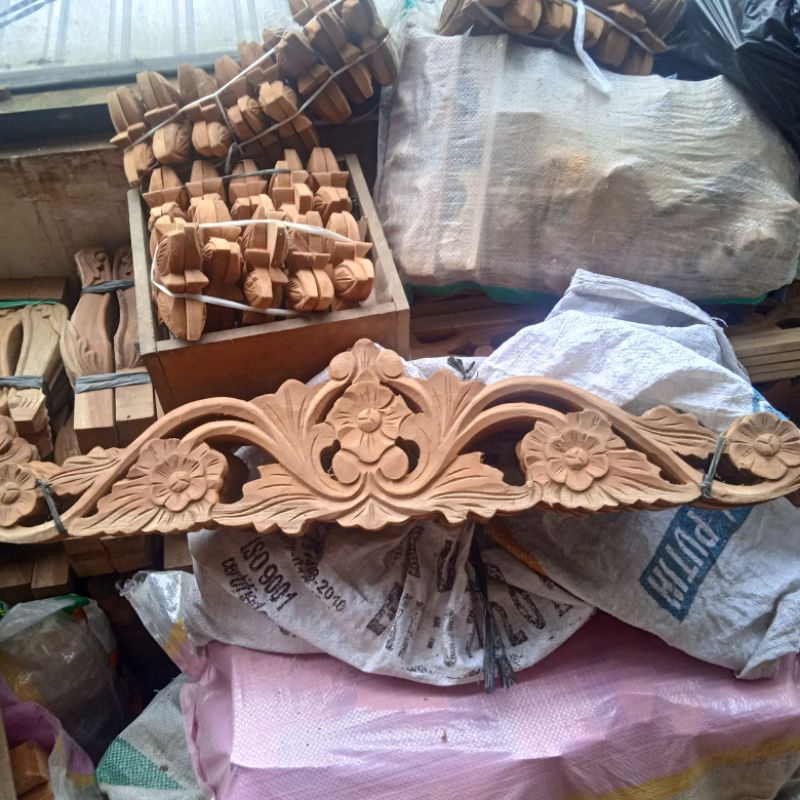 Jual UKIRAN TEMPEL MAHKOTA TERATAI 16x68cm, Ornamen ukir jepara ...
