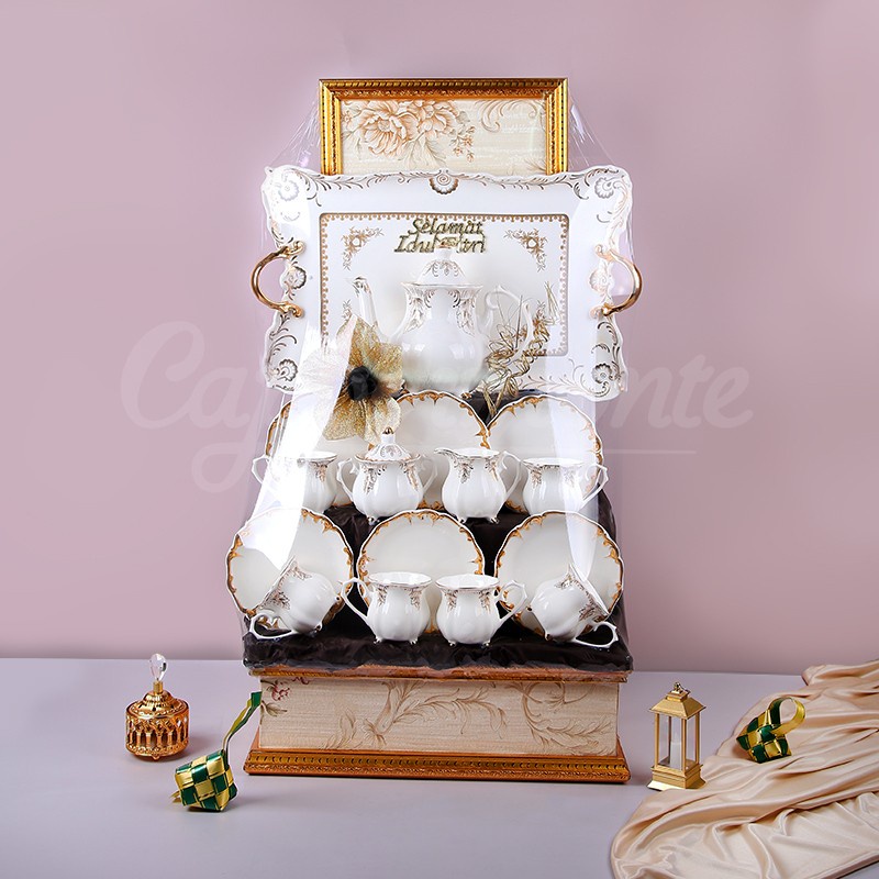 Jual PARCEL NATAL & TAHUN BARU TEA SET CLASSIC CAPODIMONTE | Shopee ...