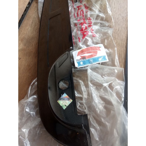 Jual tutup rantai cover chain katengkas ketengkas honda astrea grand original | Shopee Indonesia