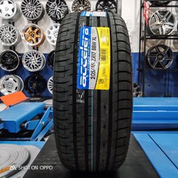 Jual Ban Mobil Radial Radial Ring 17 ACCELERA PHI-R 205 45 R17 Tubeless ...