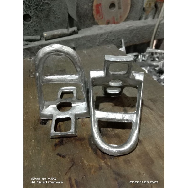 Jual BRACKET A STANDAR/AKSESORIS TIANG,TIANG TELKOM | Shopee Indonesia