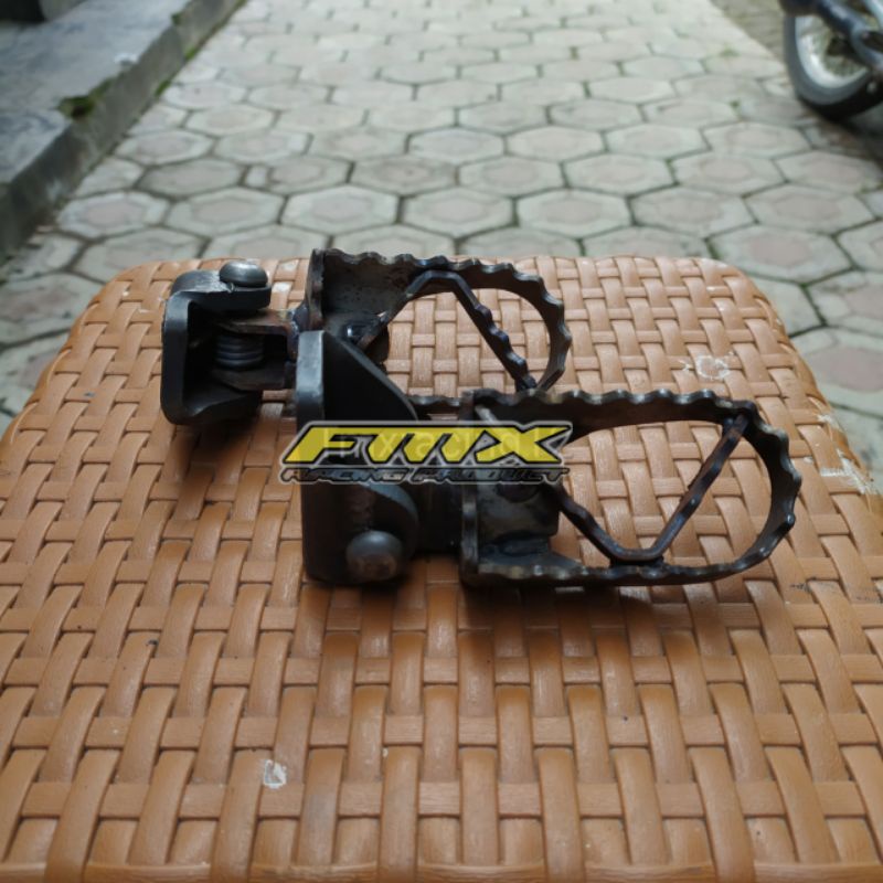 Jual FOOTSTEP STEP TRAIL LEBAR VARIASI MODIFIKASI GTX | Shopee Indonesia