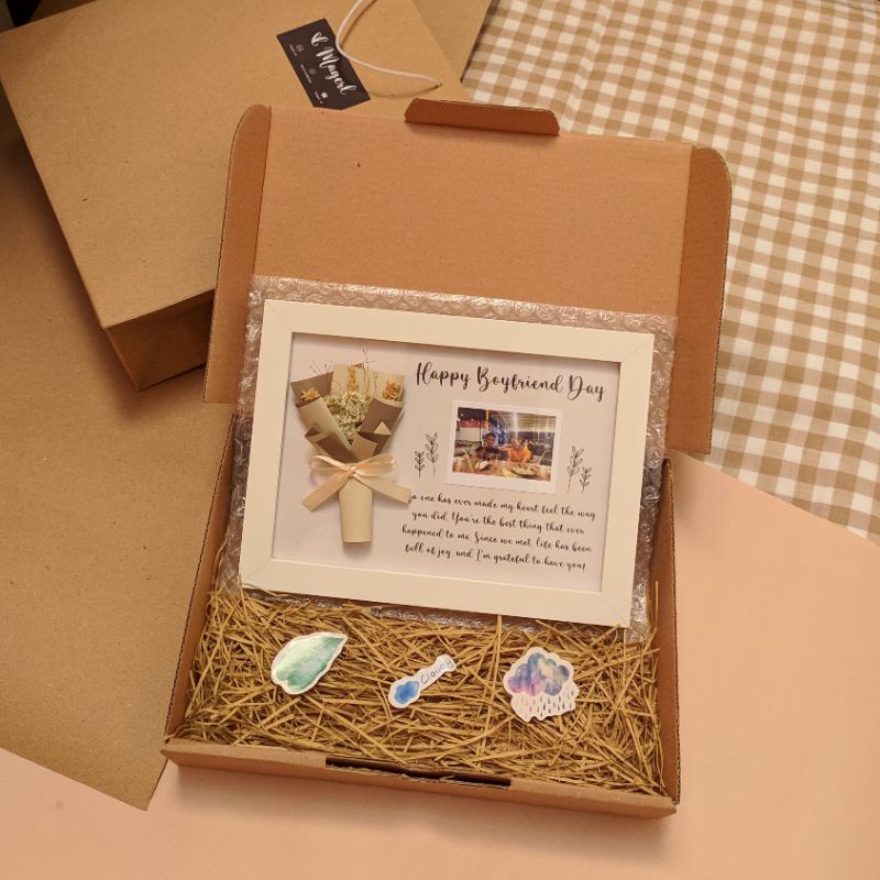 Jual FLOWER IN FRAME | FRAME | GIFT BOX | FLOWER IN FRAME 2D | Shopee ...