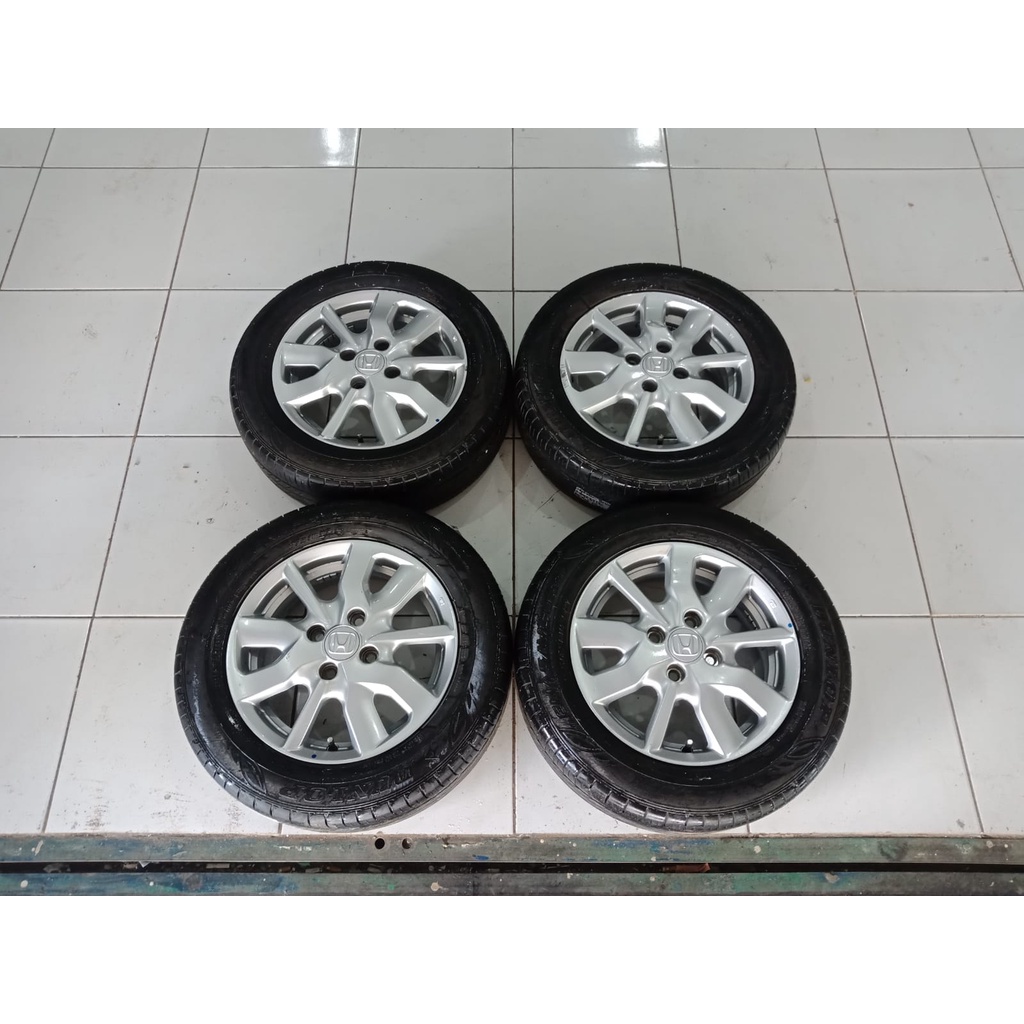 Jual Velg Mobil Bekas Copotan Honda New Brio Satya Ring 15 Baut 4x100 + Ban | Shopee Indonesia