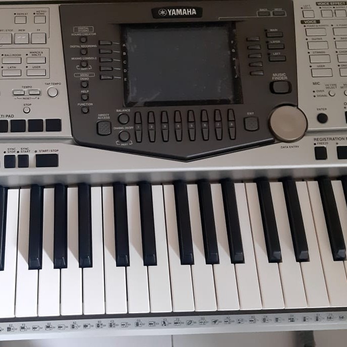 Jual YAMAHA PSR 2000 USB Keyboard Arranger Good Condition | Shopee ...
