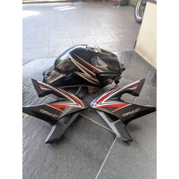 Jual Tanki cb150r hitam 2013 | tanki old cb150r original hitam 2013 ...
