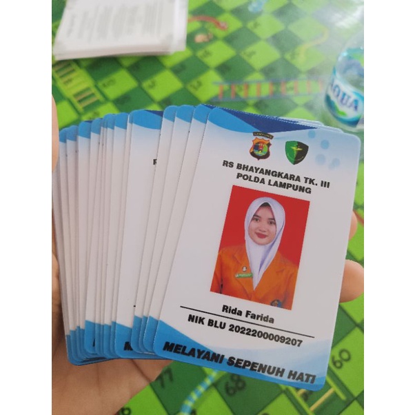 Jual CETAK ID CARD SEPERTI ATM / KARTU PELAJAR / MEMBERCARD / KARTU ...