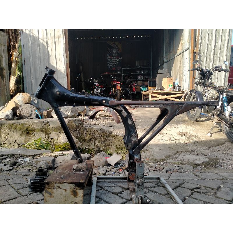 Jual Rangka CB tatanan rangka body cb begel panjang rangka depan mp ... Jual Rangka CB tatanan rangka body cb begel panjang rangka depan mp ...