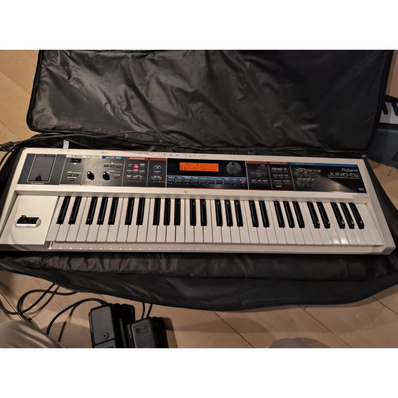 Jual KEYBOARD SYNTHESIZER ROLAND JUNO DI WHITE SPECIAL EDITION , MASIH SEGEL | Shopee Indonesia