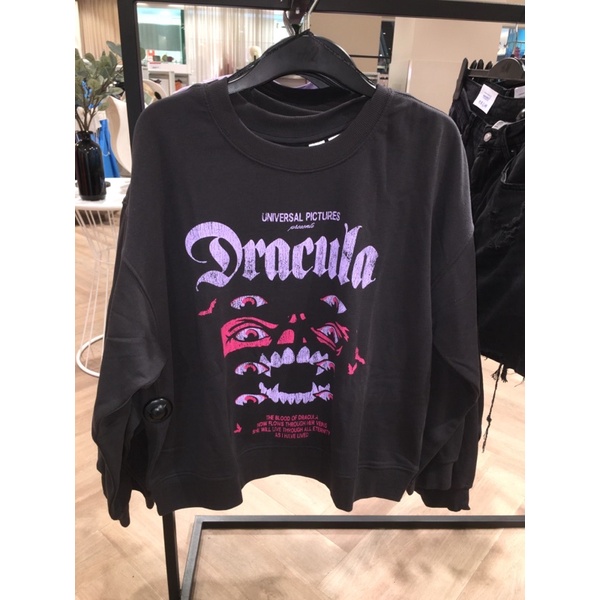 Jual DRACULA CN H&M | Shopee Indonesia