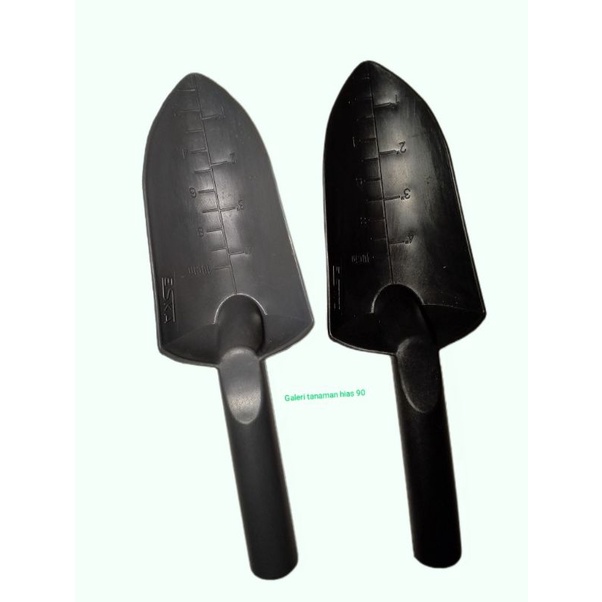 Jual Skop berkebun plastik bahan tebal | Skop tanaman eska plastik ...