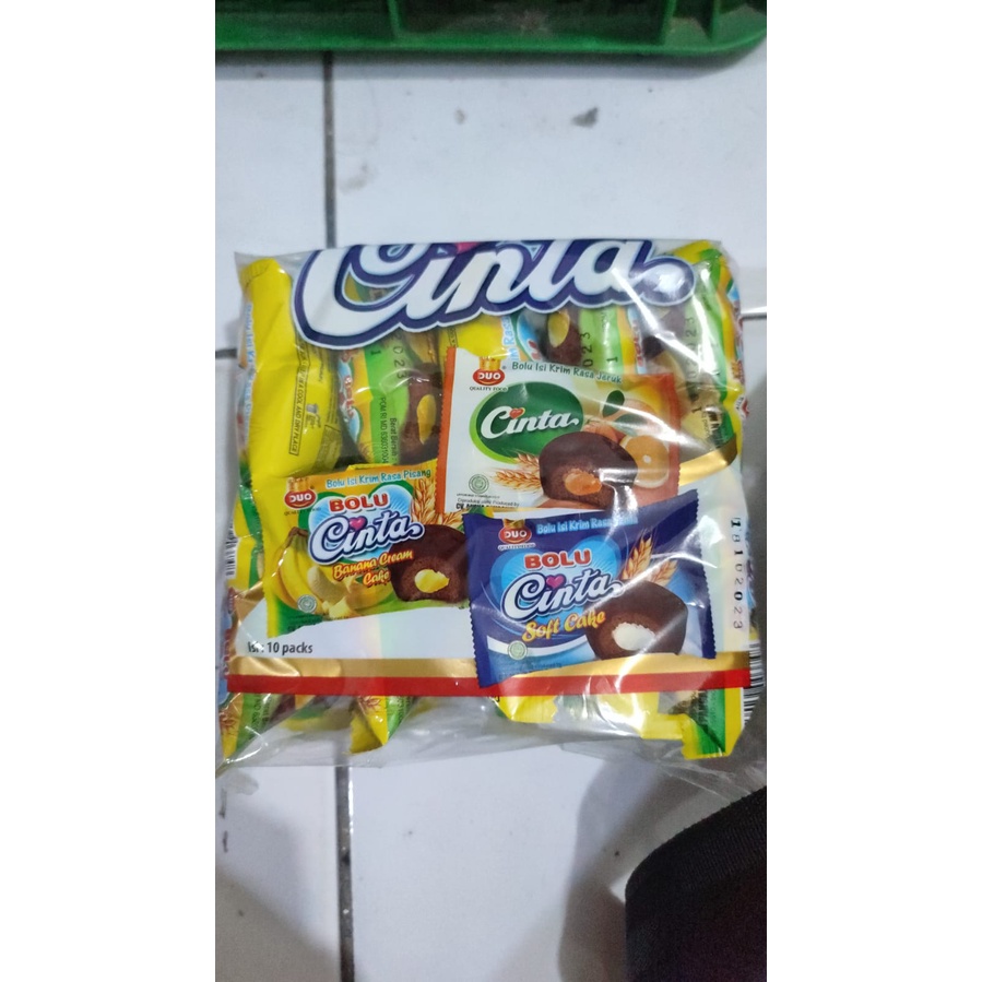 Jual Soft cake bolu cinta duo ( 1 pak isi 10 ) Bolu murah dan enak ...