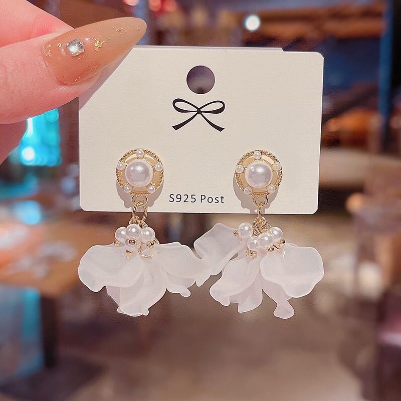 Jual Anting Wanita Anting Korea Anting Bunga Putih AT363 | Shopee Indonesia