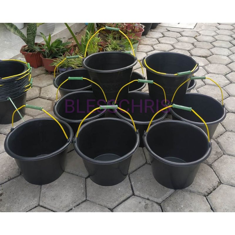 Jual Ember Cor Semen Ember Hitam 18 Plastik | Shopee Indonesia