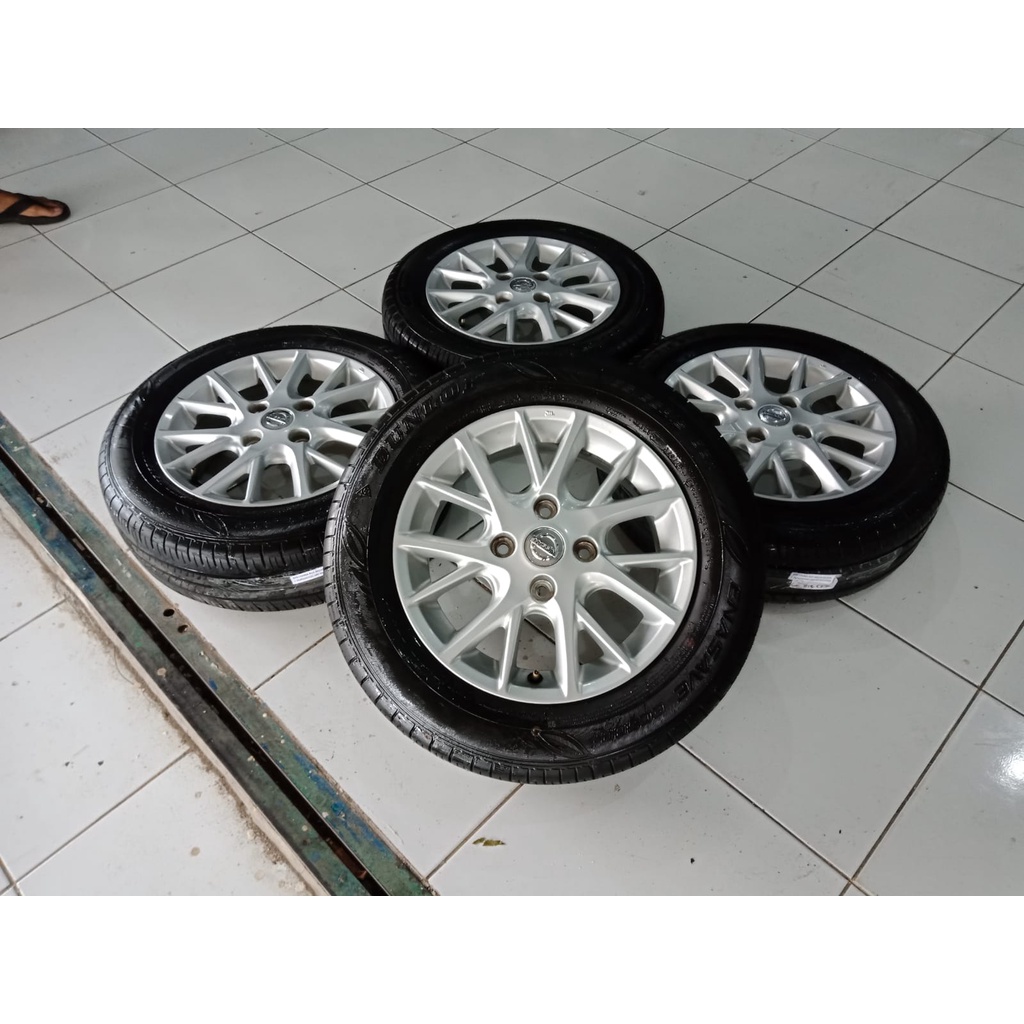 Jual velg seken asli oem nissan livina hws ring 15 baut 4 pcd 114,3 ban ...