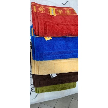 Jual handuk pantai jumbo merk golden beach terbaru 90 x 150 cm | Shopee ...