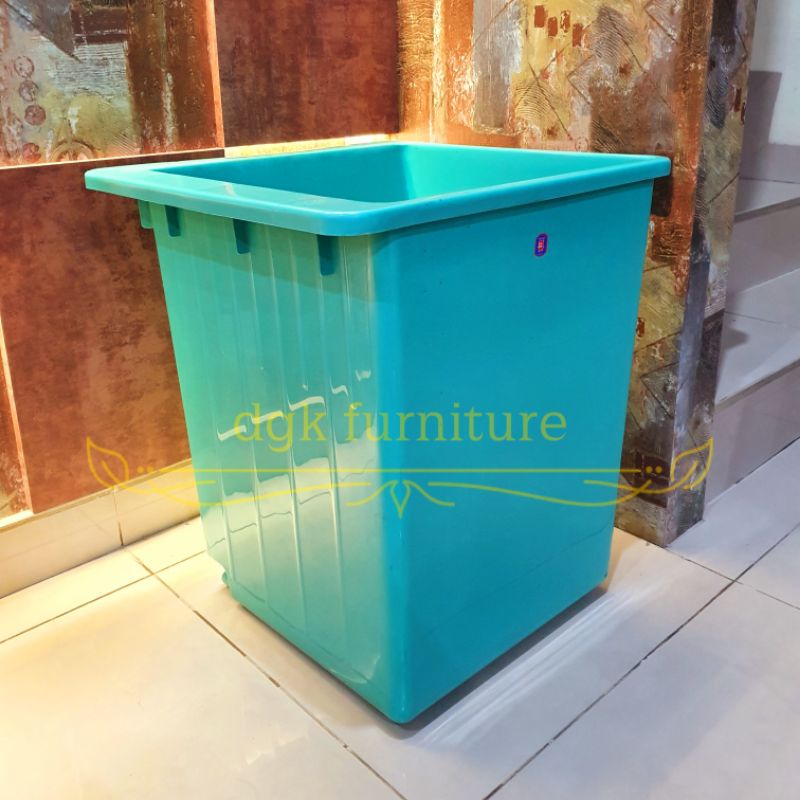 Jual Bak Air Plastik / Bak Mandi Plastik / Bak Sudut Plastik / Bak Air ...