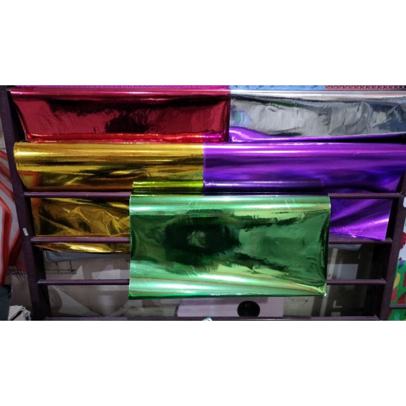 Jual Kertas Kado Mengkilap (per 1 lembar) | Shopee Indonesia