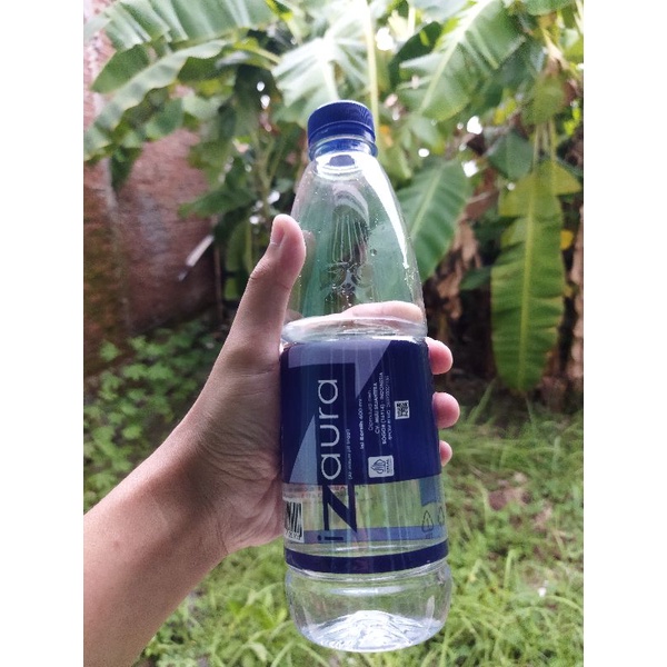 Jual iZaura Air Minuman perbotol | Shopee Indonesia