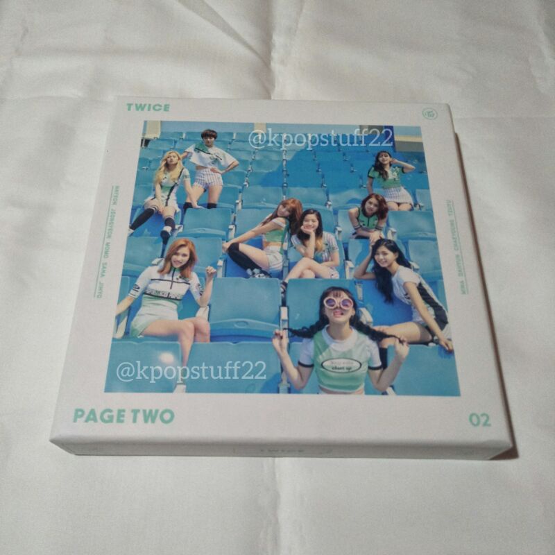 Jual TWICE PAGE TWO MINT ALBUM ONLY / SET W/ PHOTOCARD LENTI | Shopee Indonesia