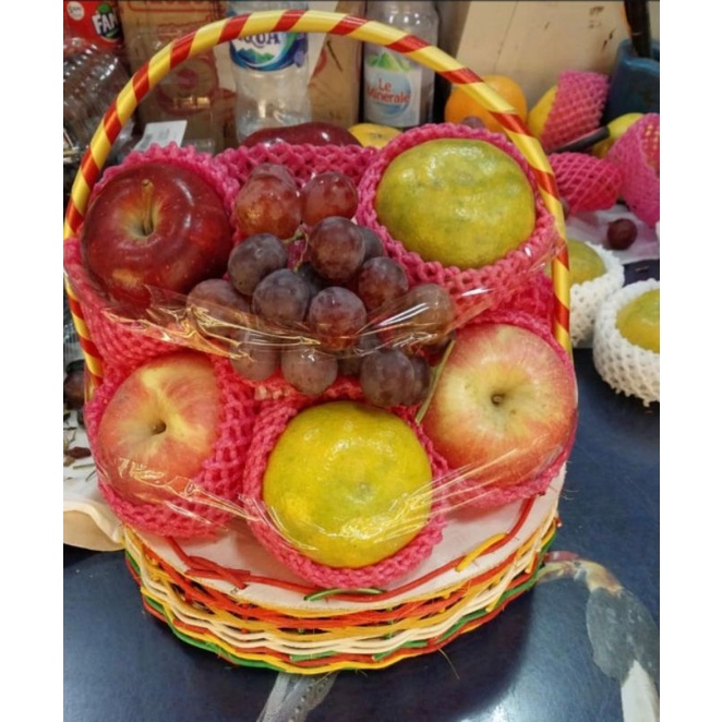 Jual Parsel Buah Simple Model keranjang | Shopee Indonesia