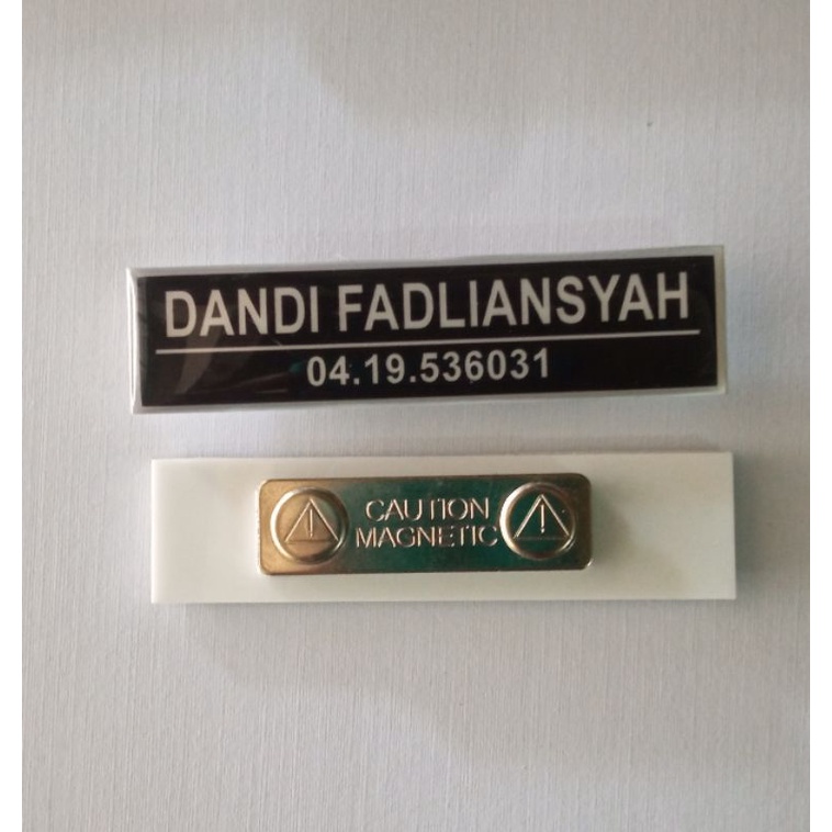 Jual papan nama / name tag akrilik lapis resin magnet | Shopee Indonesia