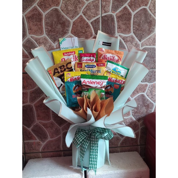 Jual Bucket snack wisuda Buket bunga boneka jajan ulang tahun ...