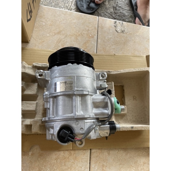 Jual Kompresor Mercy W204 / E200 / C300 / W212 / E250 Denso | Shopee ...