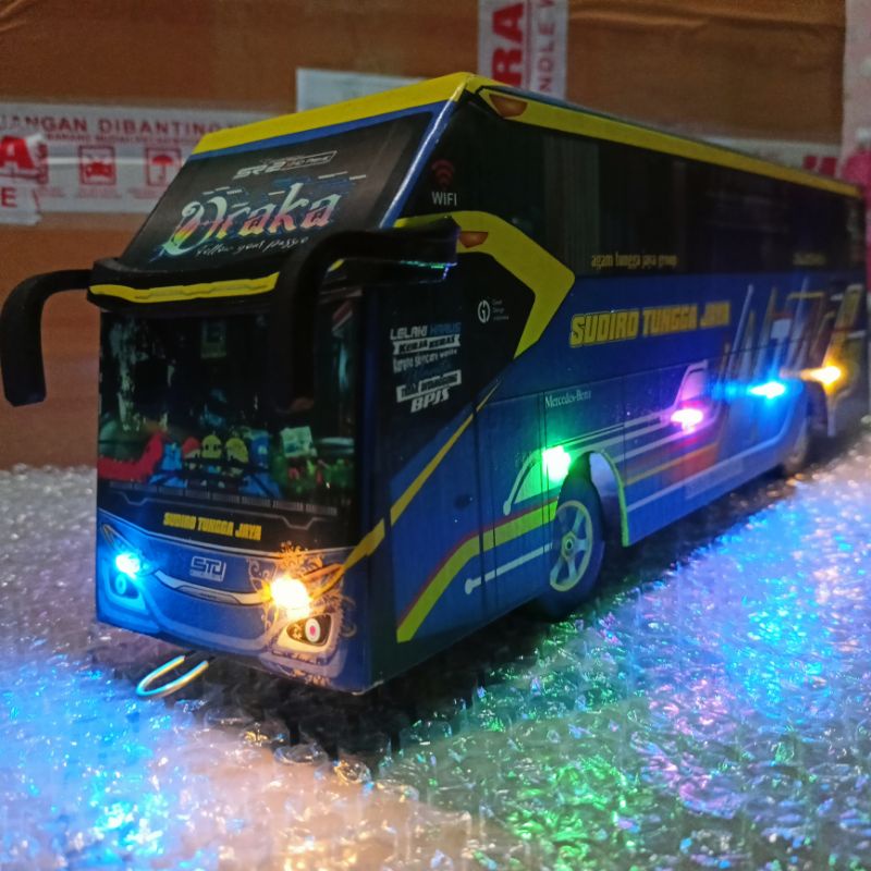 Jual Miniatur Bus Oleng AKAP Full Variasi Lampu Oleng telolet | Shopee ...