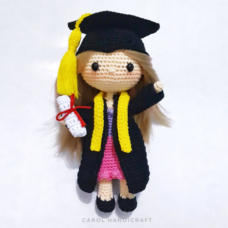 Jual Boneka Rajut Wisuda / Amigurumi Graduation Girl | Shopee Indonesia